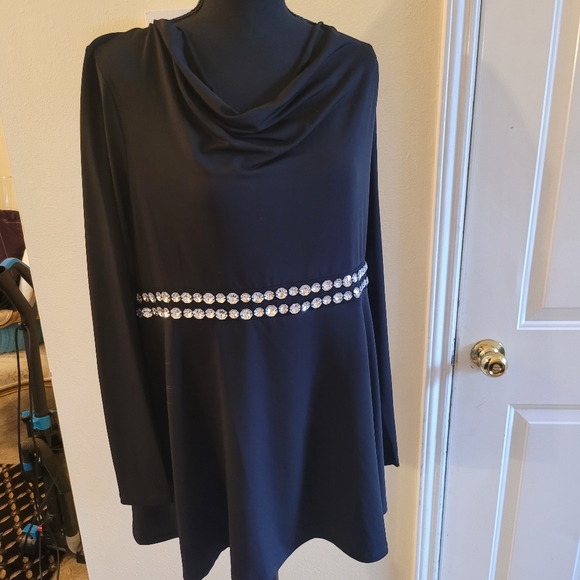 VENUS | Tops | Black Top With Rhinestone Waist Perfect To Dress Up Or ...